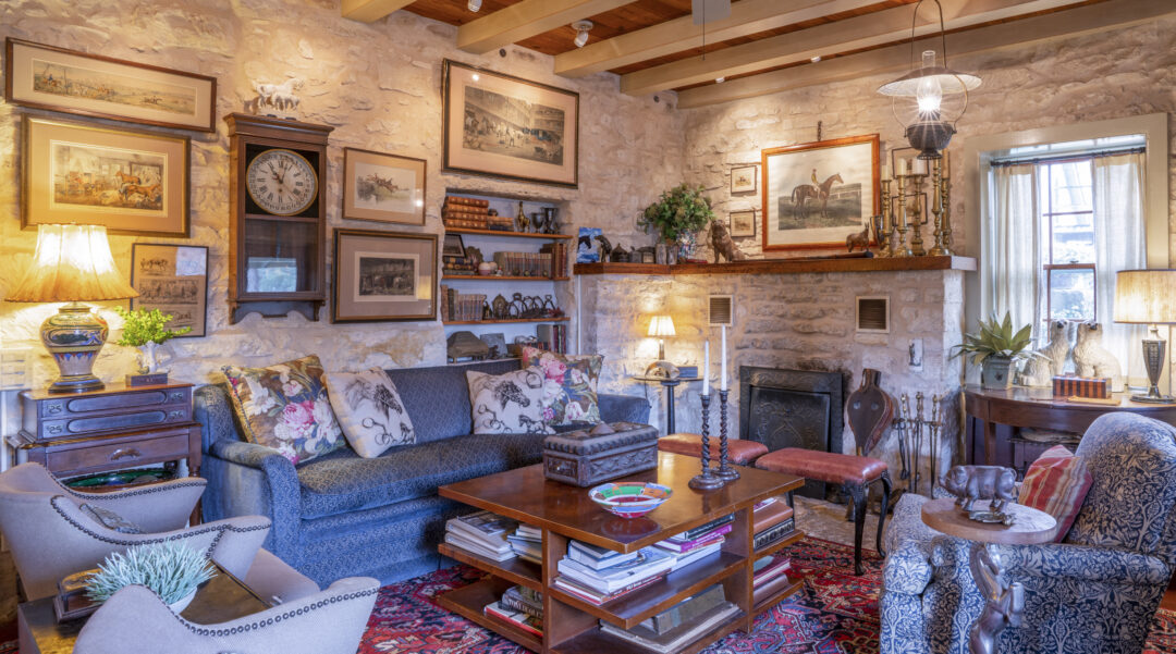 At Home: The Poco a Poco Ranch - San Antonio Woman